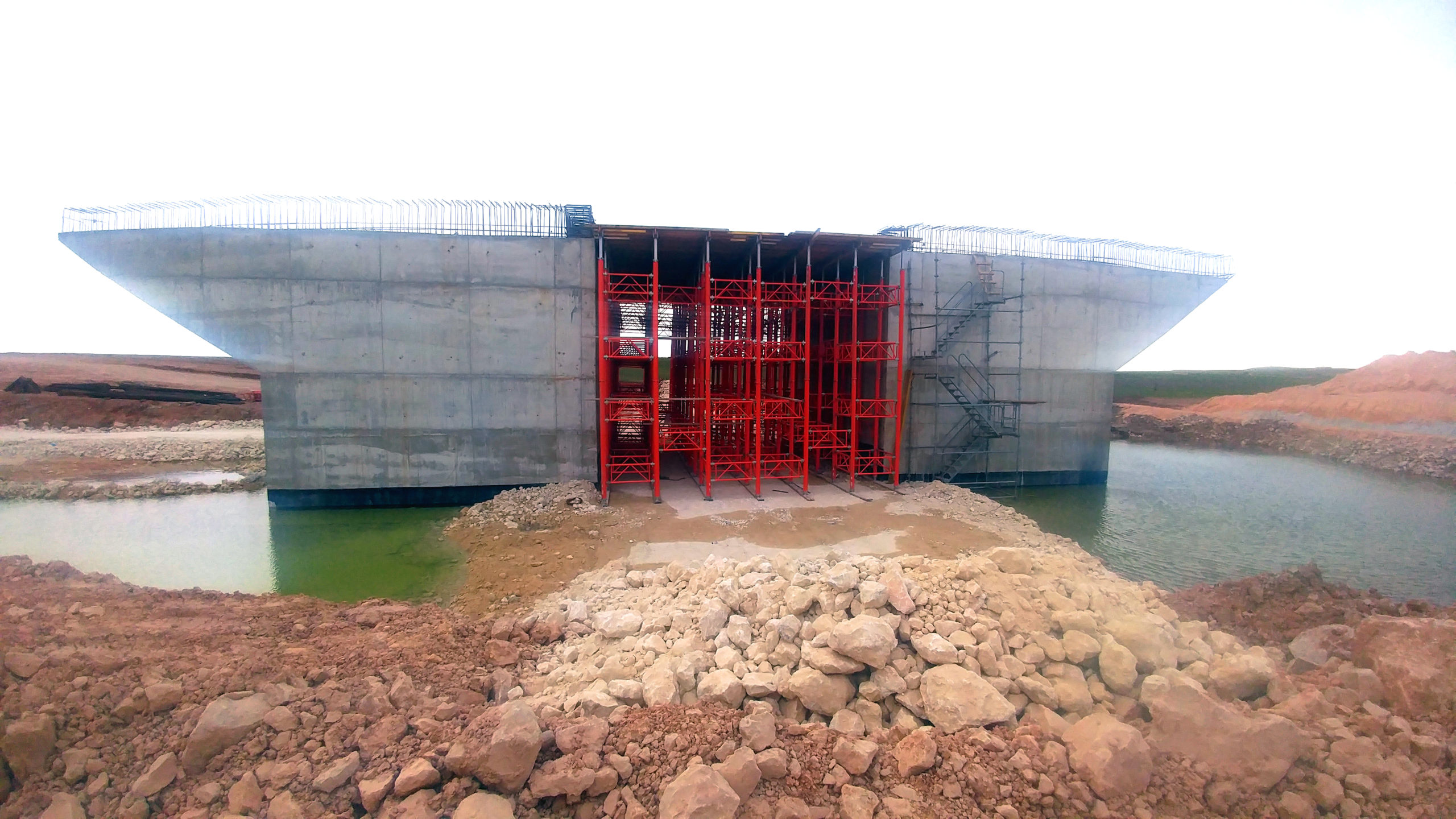 Underpass Shoring - Alu CP - Condor Formwork and Props Solutions